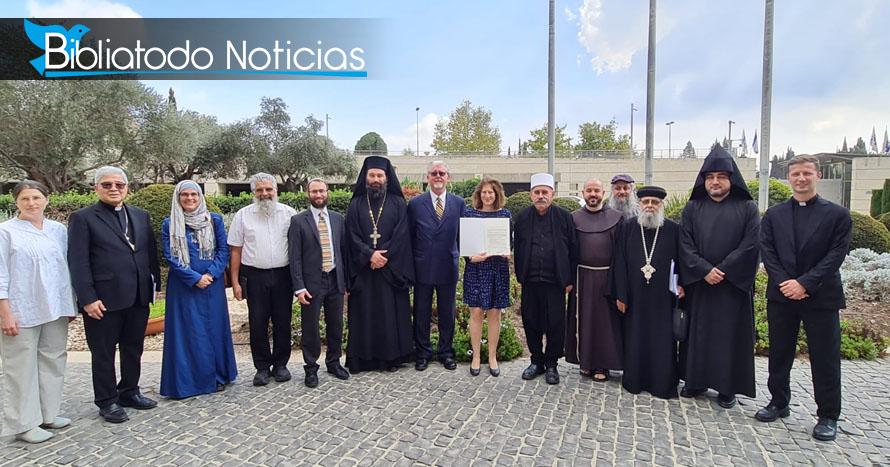 Líderes religiosos se reúnen en el Monte Sinaí para cambiar los 10 ...