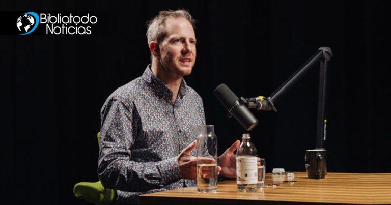 Filósofo ateo se convirtió a Cristo afirmando: "Jesús era Dios encarnado"