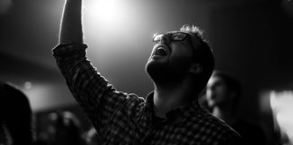 ¿Qué significa alabar a Dios?